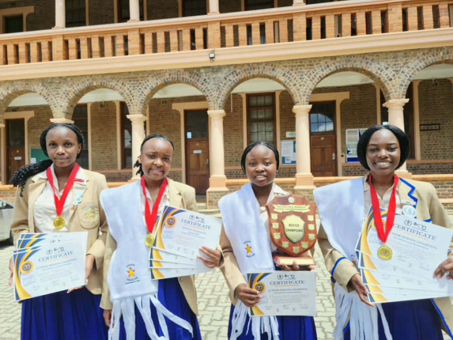 Convent Chess Team to represent Zim